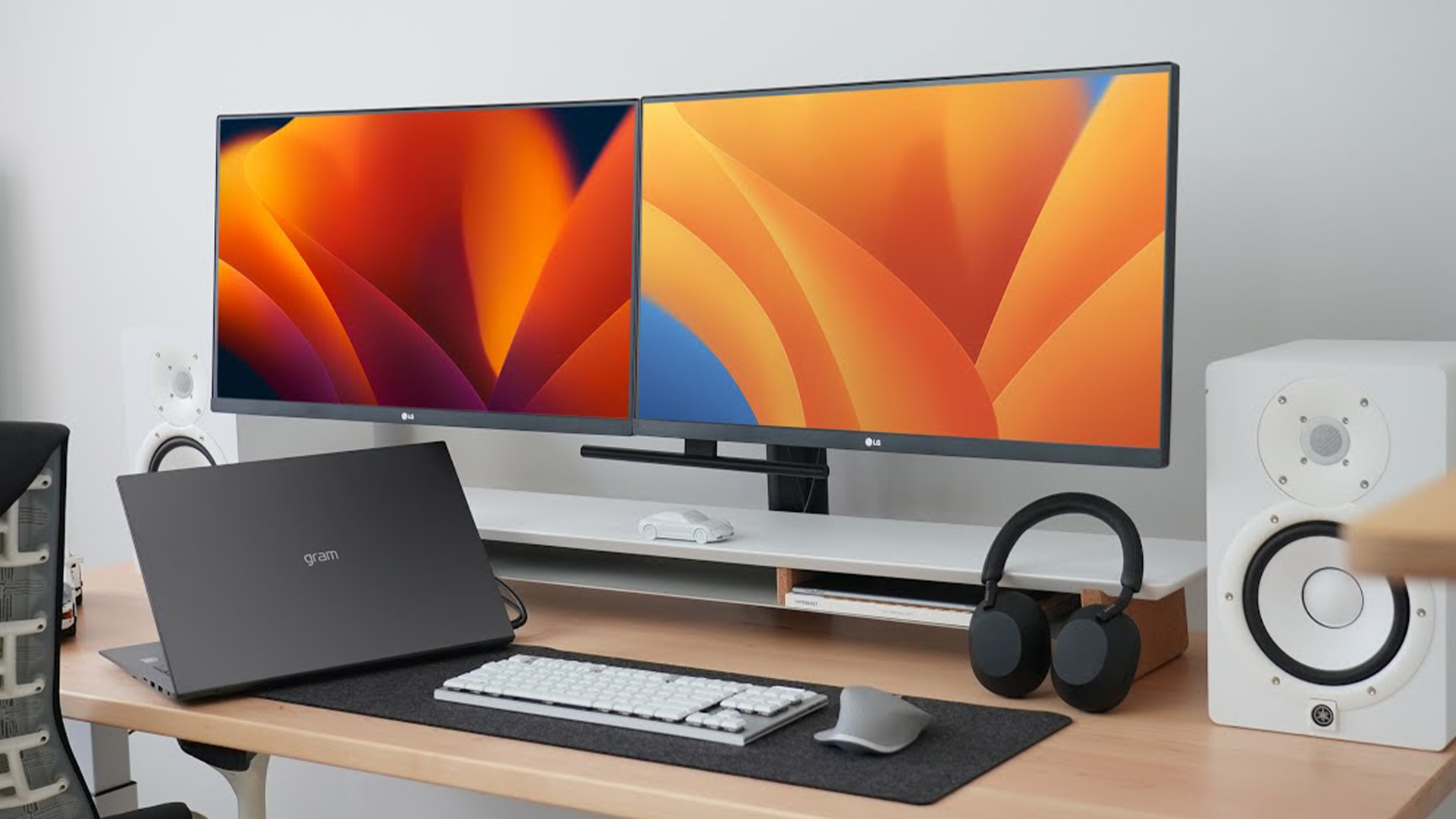 Best Monitors for Work & Play – Complete 2025 Guide