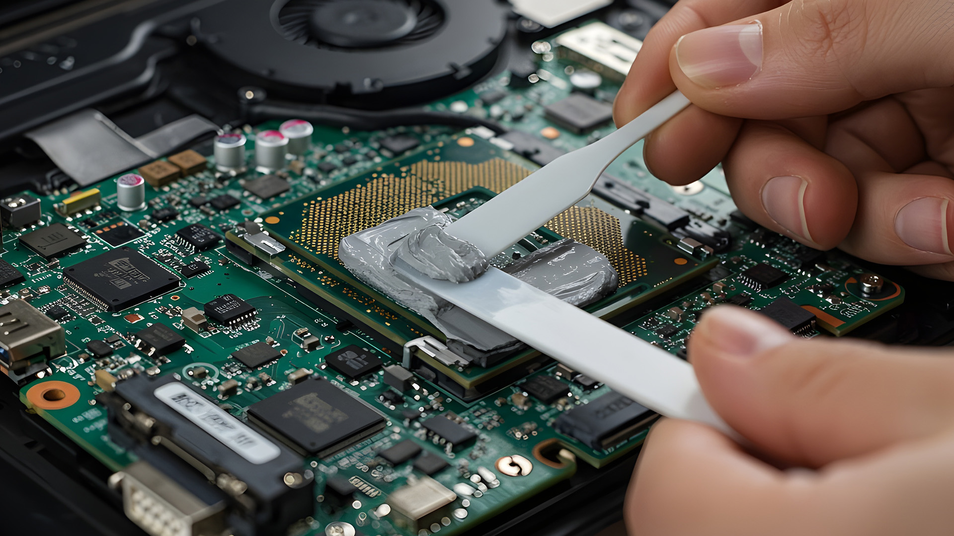 Thermal Paste Laptop Replacement: When and How to Do It Properly